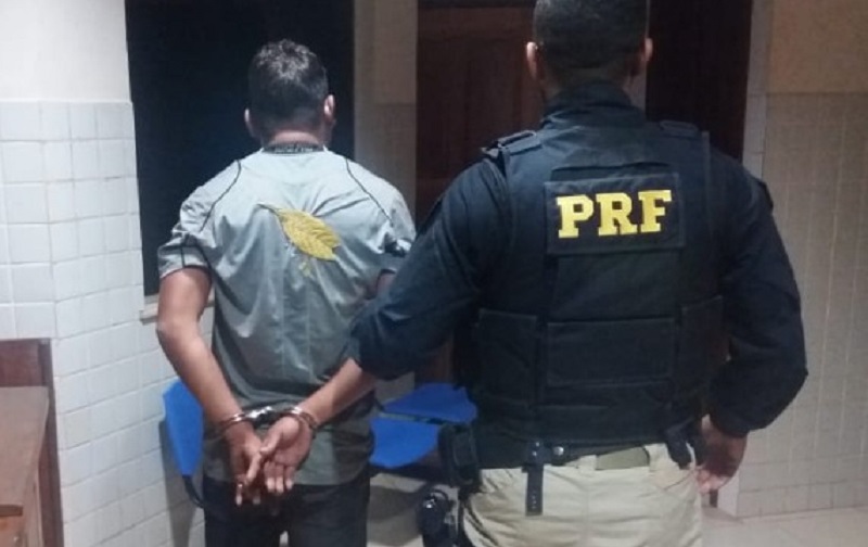 Blog Jhonny Noticias Homem é Preso Após Atirar Em Policiais Rodoviários